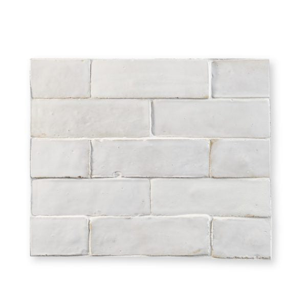 Dramatic to Serene: 10 of Our Favorite Uses of White Tiles